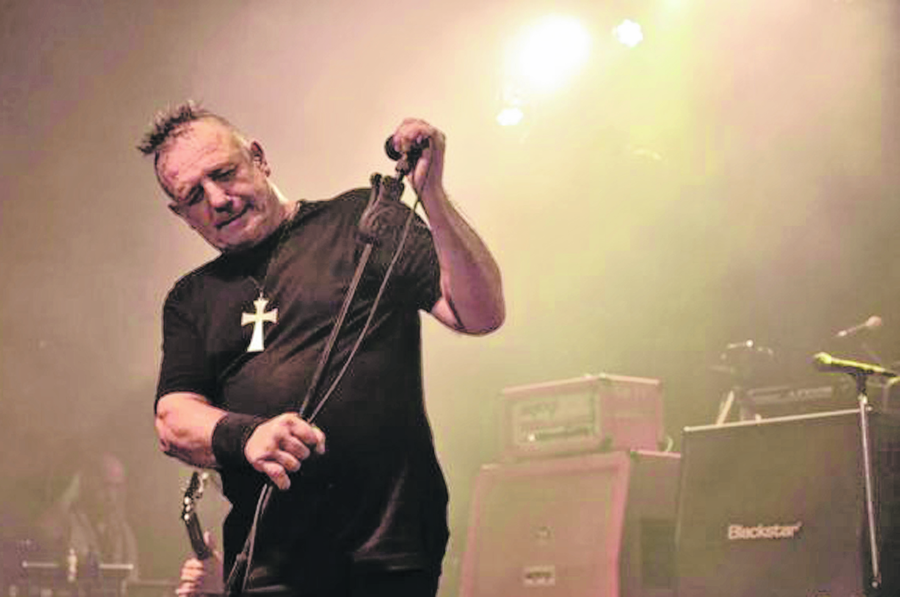 Iorio y una noche con los mejores clásicos del metal - Diario Río Negro