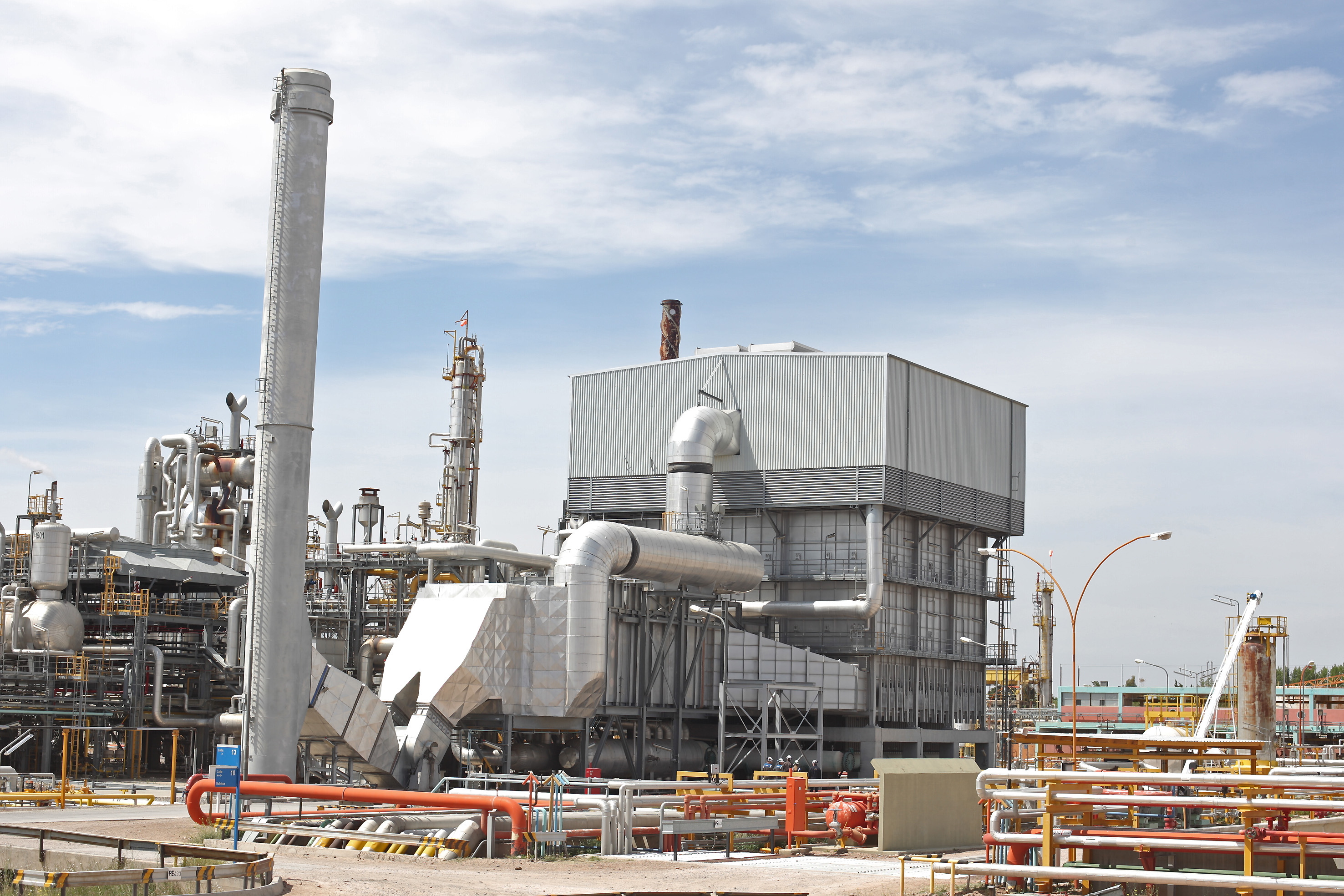 Récord de producción de metanol en el Complejo Industrial Plaza Huincul ...