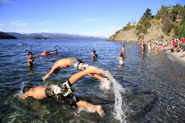 La temperatura máxima absoluta alcanzó los 35 grados