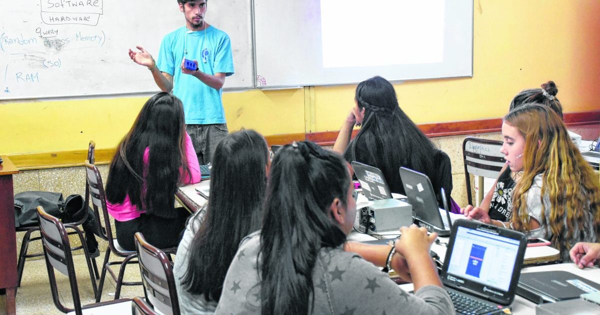 Cómo será el nuevo curso de informática para jóvenes que dictarán en ...