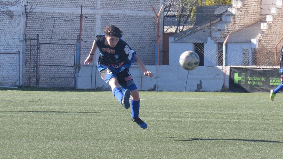 Anna Castro, de Regina a soñar con la selección - Diario Río Negro