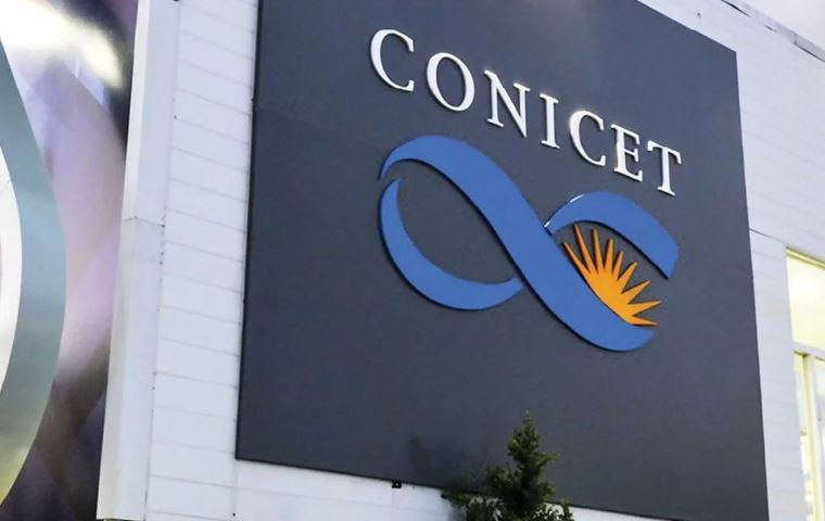 Conicet: el gobierno aumentó las becas para investigadores - Diario Río ...