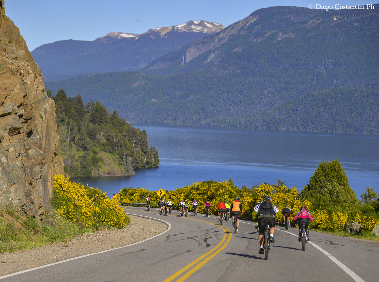 Cinco campings recomendados en la Ruta de los Siete Lagos y Villa La ...