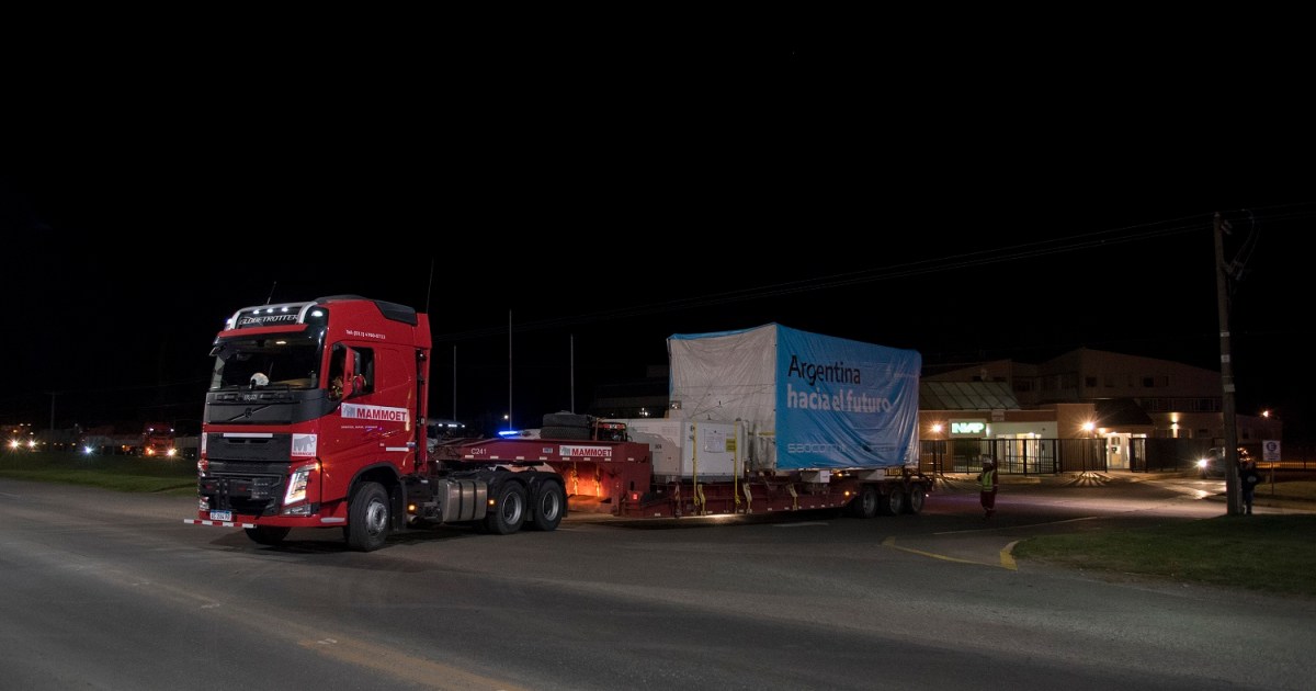 Orgullo nacional: Bariloche despide un nuevo satélite fabricado por ...