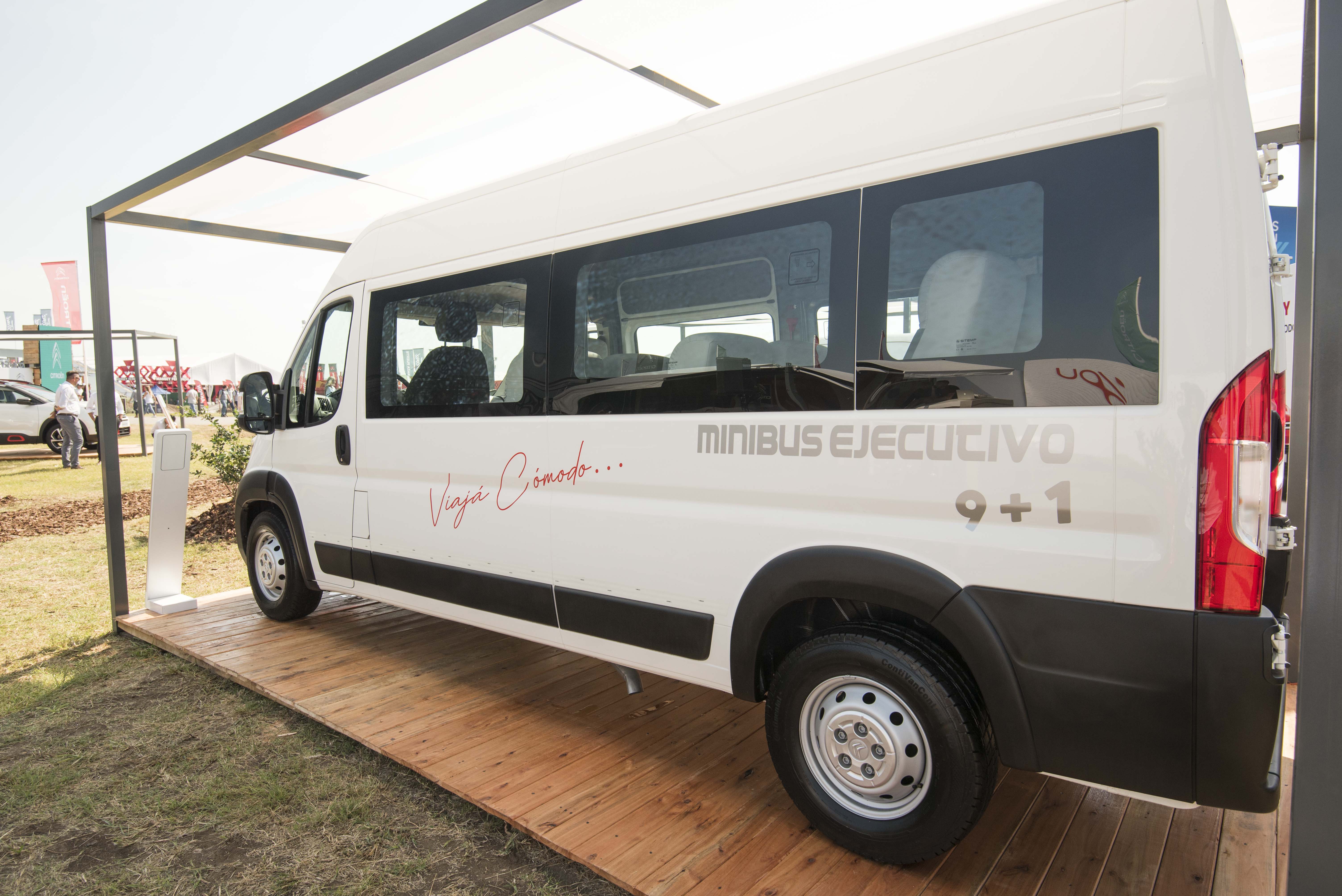 Citroën Jumper minibus, nacido para el cliente B2B - Diario Río Negro