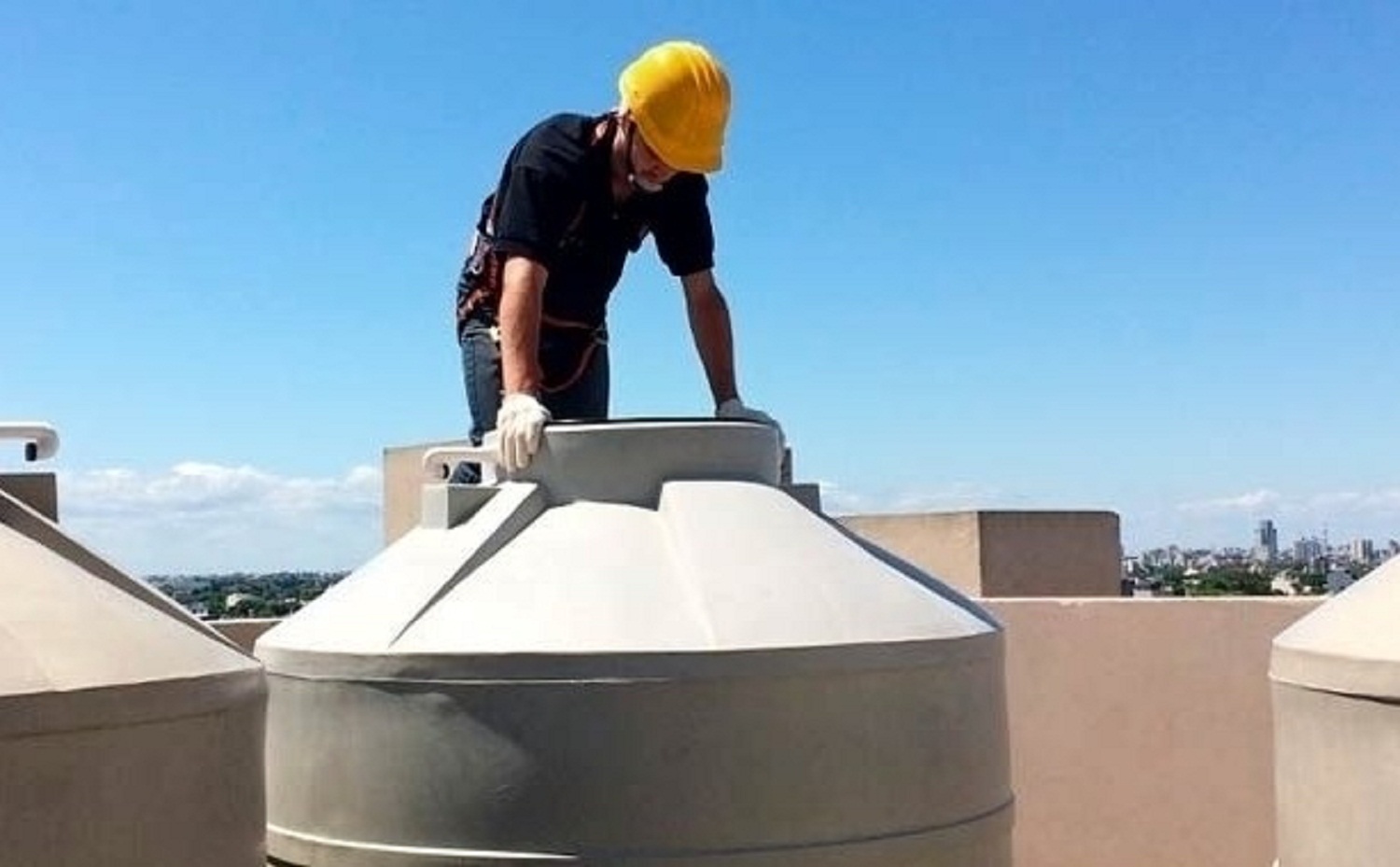 Cómo elegir el tanque de agua apropiado para una vivienda - Diario Río ...