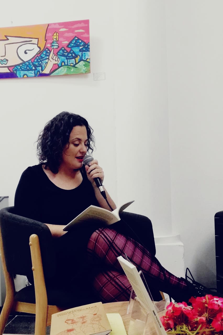 Poesía que viaja “En la piel de las arenas” desde Neuquén - Diario Río ...