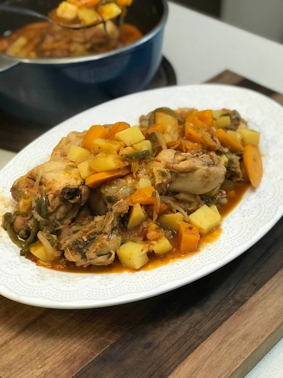 Pollo a la cacerola: la receta de «Cala» Calabrese - Diario Río Negro