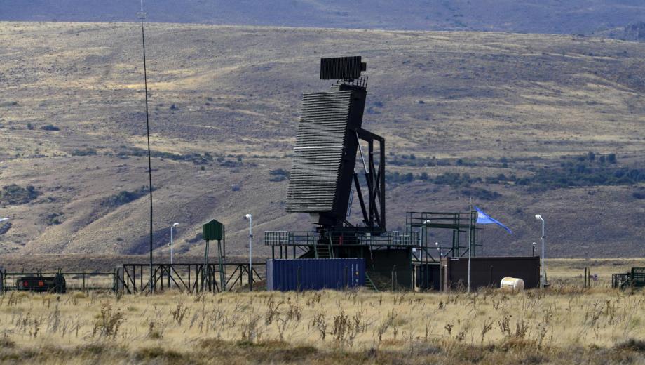 Histórico: Invap exporta por primera vez dos radares - Diario Río Negro