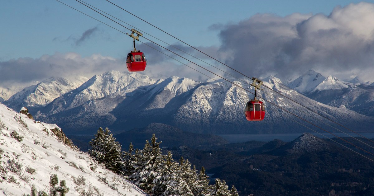 Un desperfecto obligó a parar el teleférico Cerro Otto: 30 operarios ...