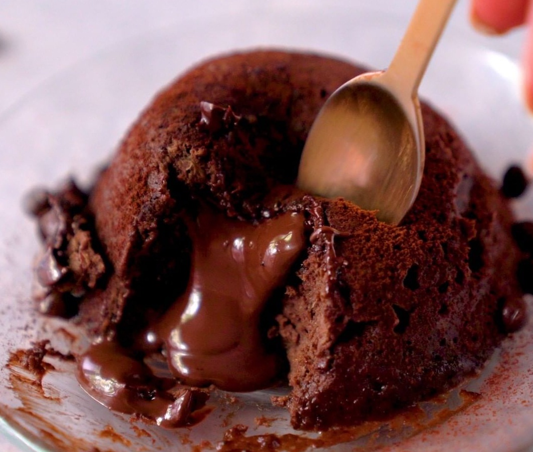 Volcán de chocolate en 2 minutos - Diario Río Negro