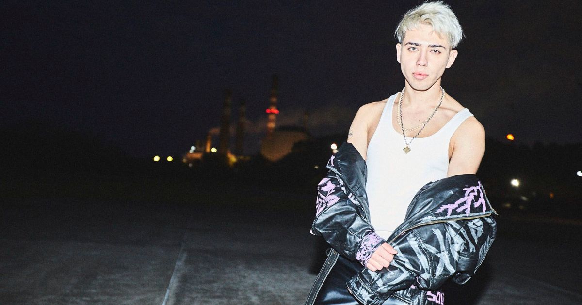 Quién es Luck Ra, el trapero que cantará después del Argentina ...