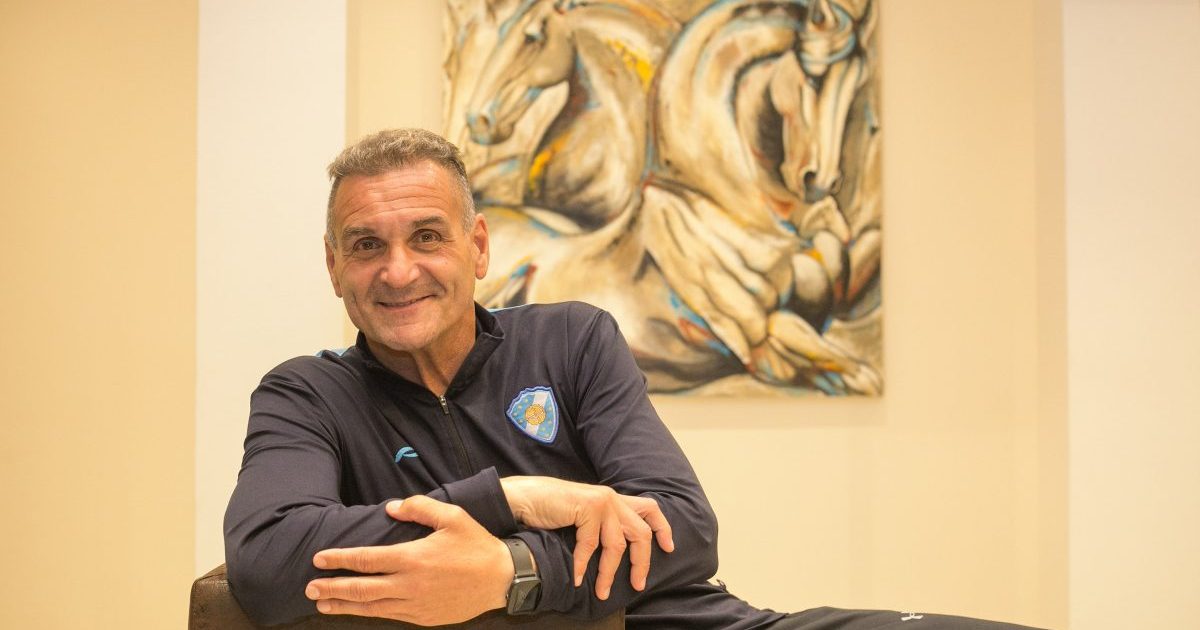 Luis Islas, mano a mano con RÍO NEGRO: »hoy dirijo a Sol como si ...