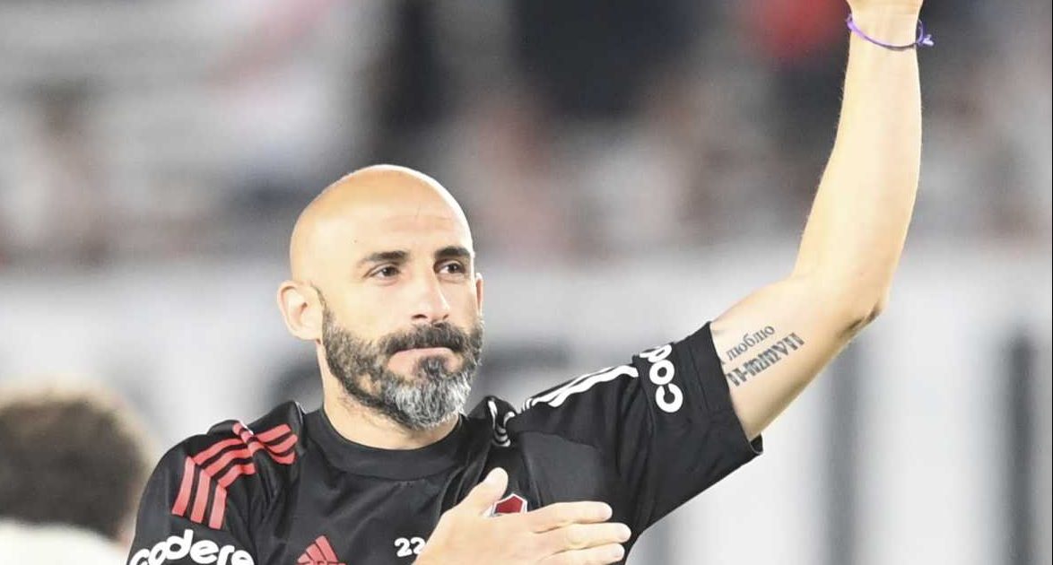 Pinola: »muchos me daban por acabado y acá estoy, festejando un título ...