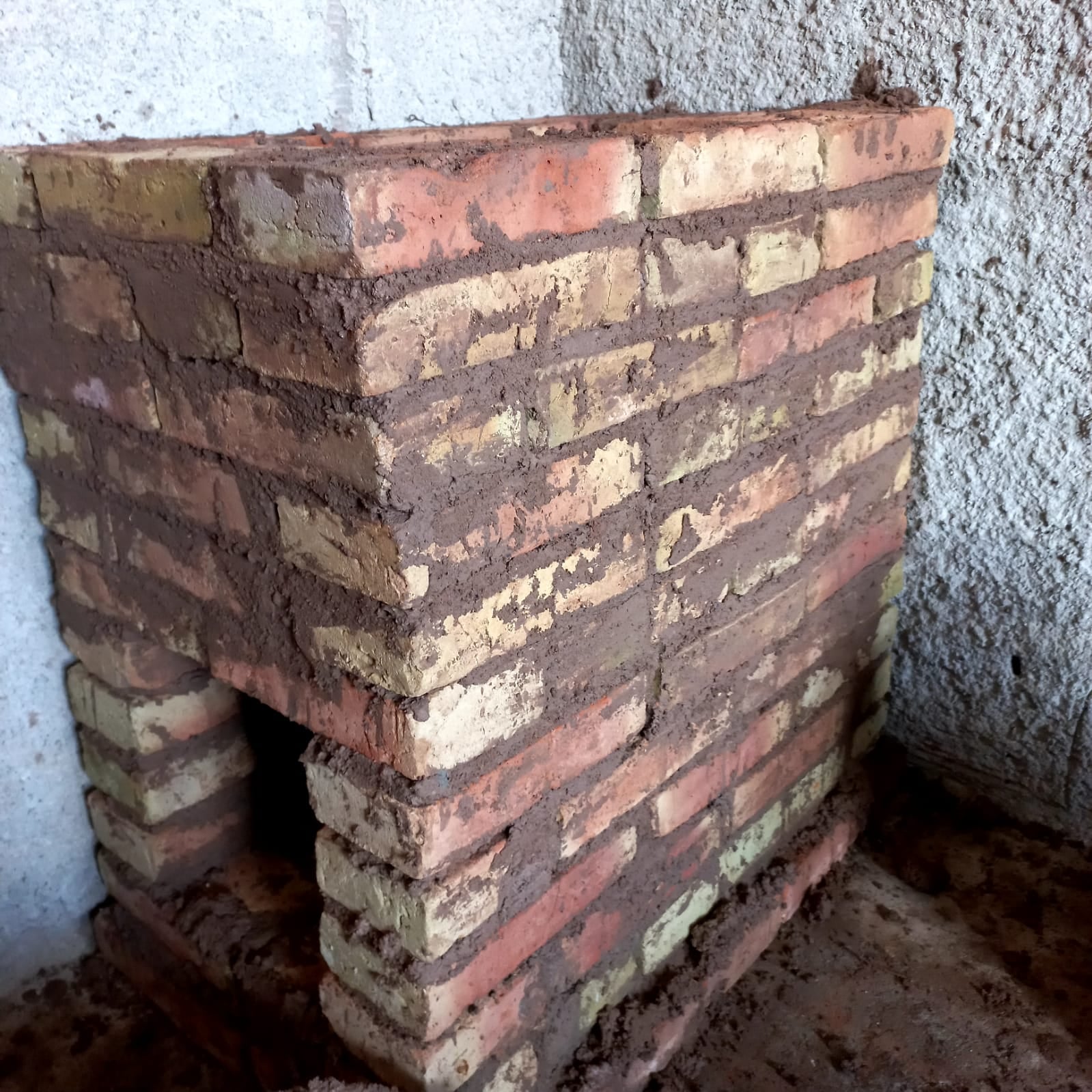 Construyen estufas rusas para las familias de los barrios populares de ...