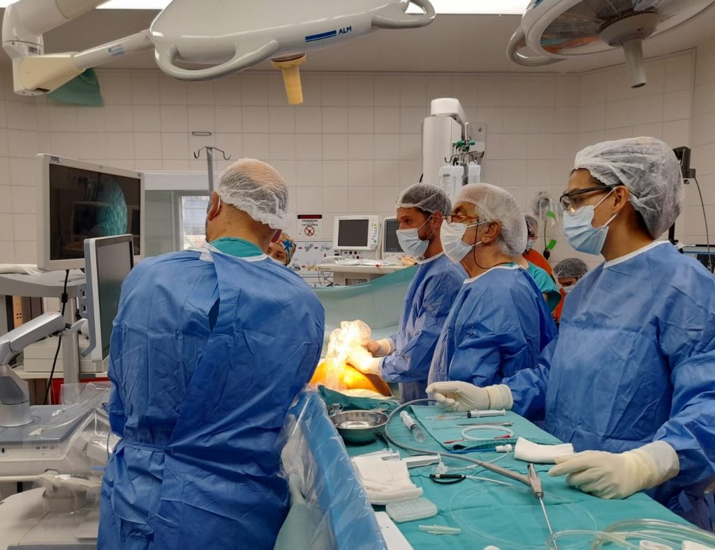 Inédita operación en un hospital de Neuquén a una mujer embarazada de ...