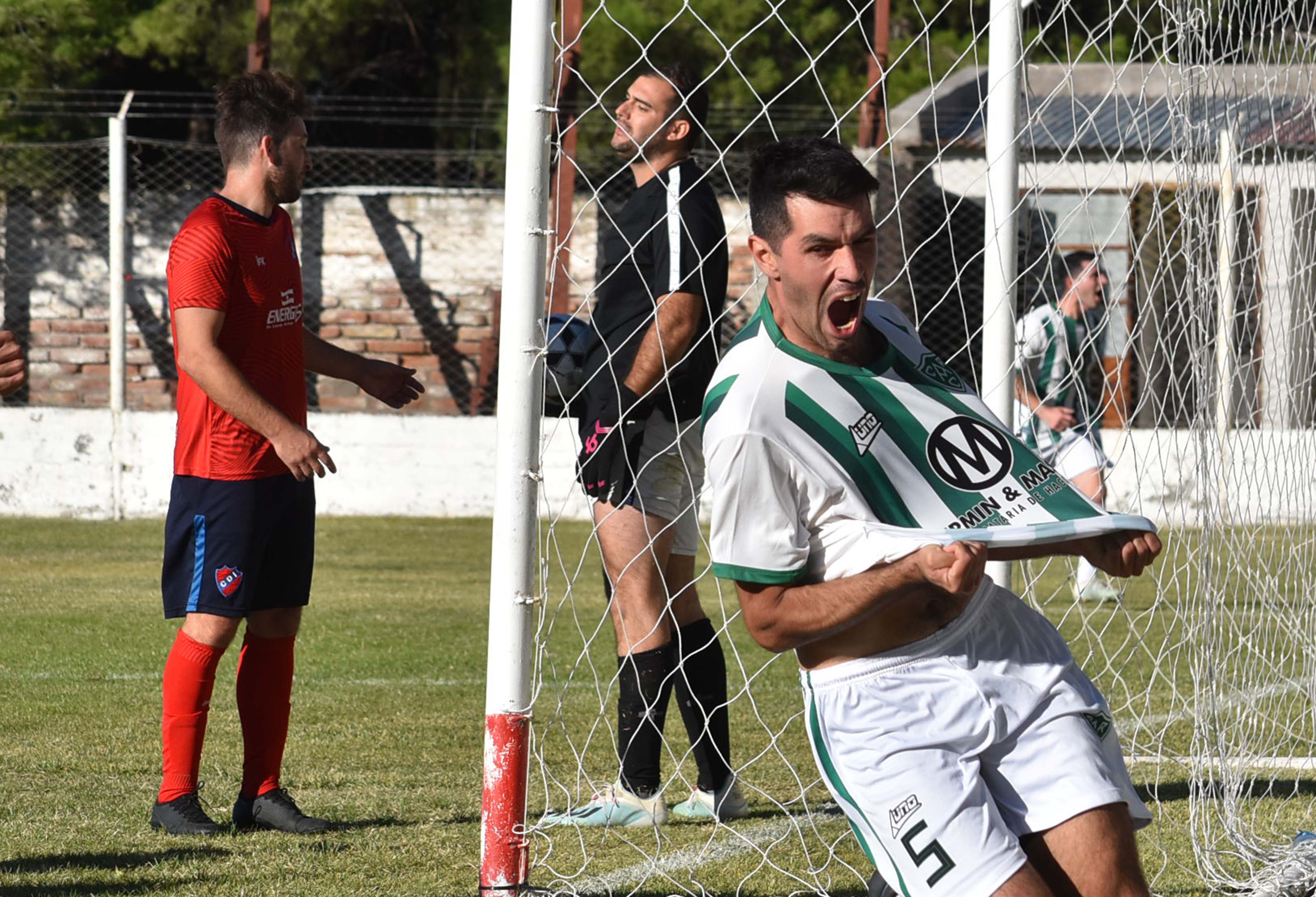 Atlético ganó el clásico en Río Colorado, donde Buena Parada es nuevo ...