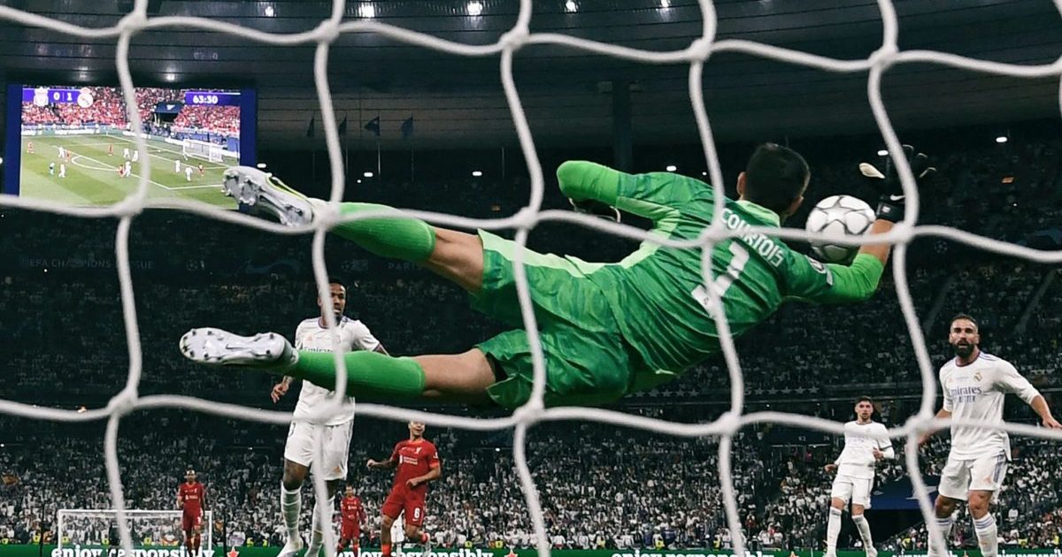 Las espectaculares atajadas de Courtois, el héroe del Real Madrid ...