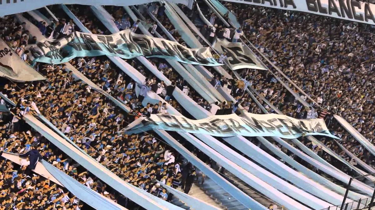Barras de Racing se enfrentaron a hinchas de Deportivo Cali en el ...
