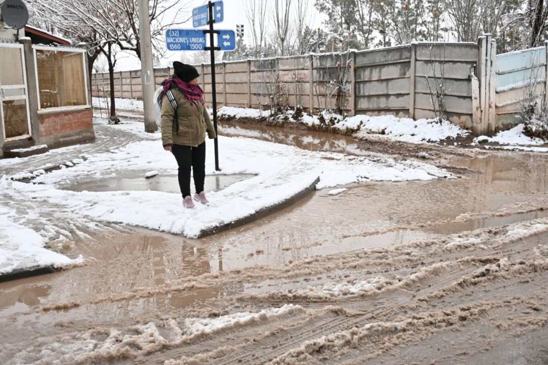 En fotos: llegó la nieve a Cipolletti - Diario Río Negro