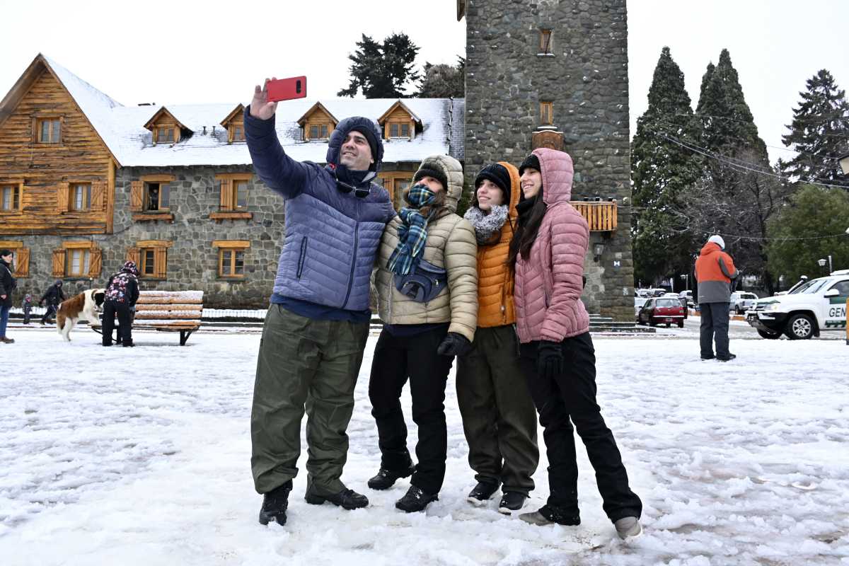 La nieve está garantizada para las vacaciones de invierno en Bariloche ...