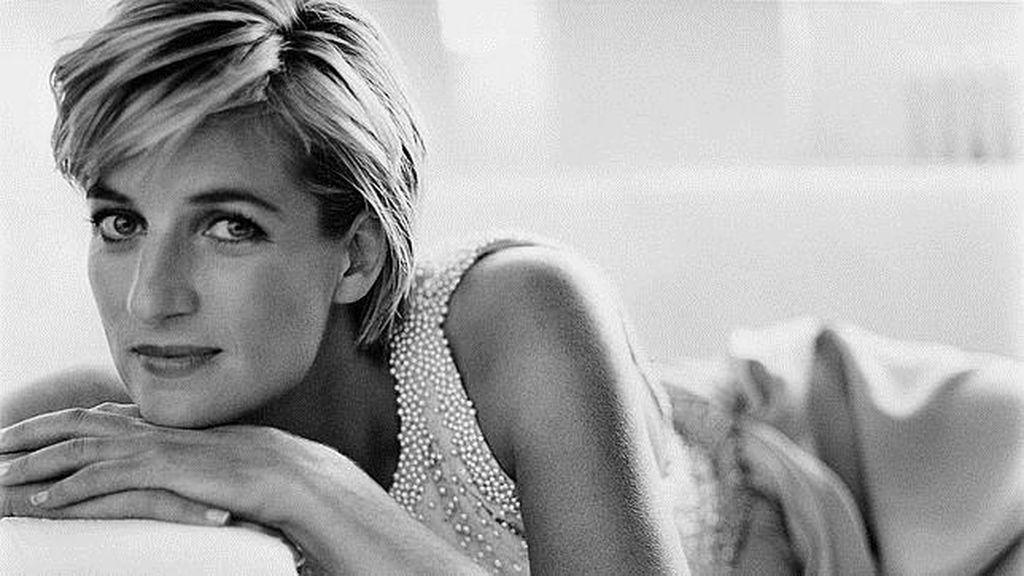 Lady Di: a 25 años de la semana que conmovió al mundo y a la realeza ...