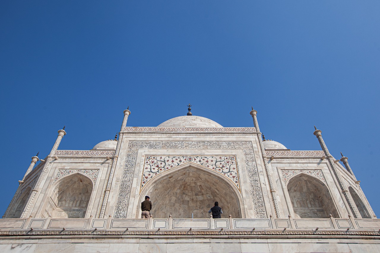 Un paseo por el Taj Majal, el monumento más visitado de la India ...