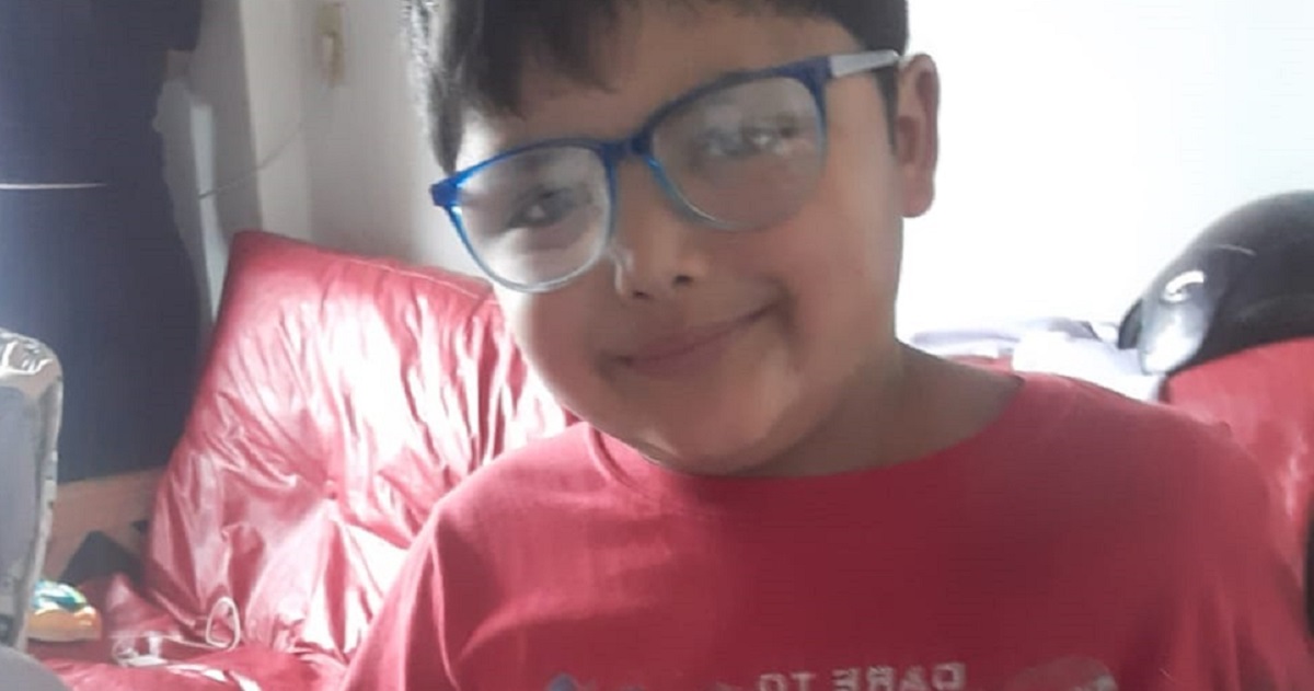 Gael tiene ocho años y puede perder la audición: su mamá vende números ...