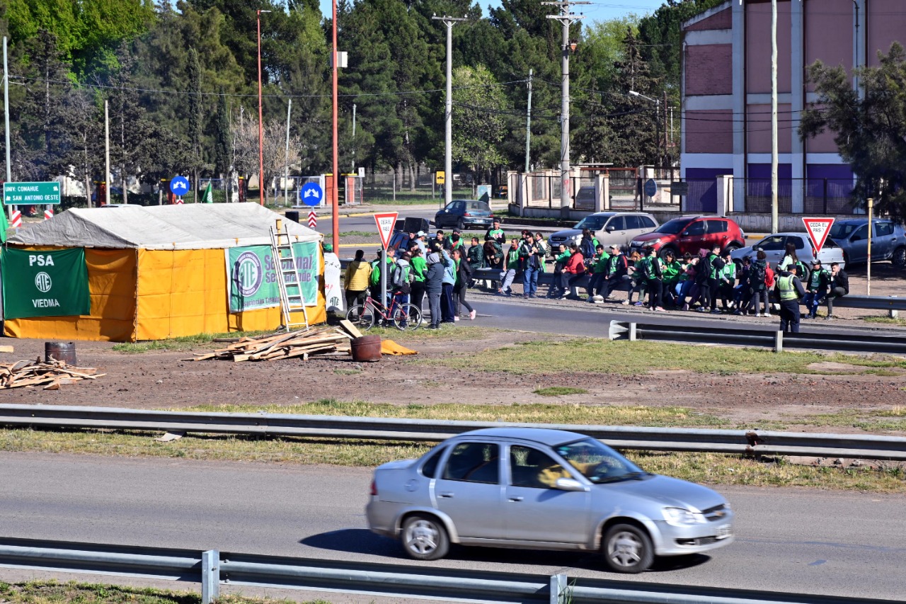 ATE levantó el corte de la ruta 3 en Viedma, tras un reclamo nacional ...