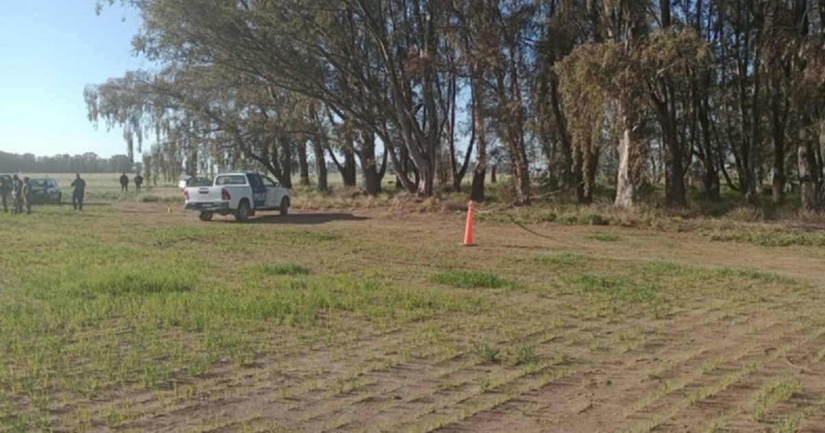 Encuentran un cuerpo envuelto en una lona a la vera de la ruta Nacional N° 3 - Diario Río Negro