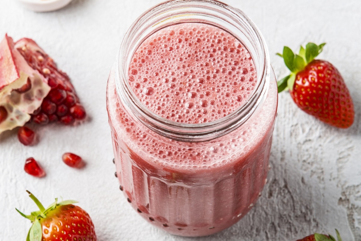Cómo preparar un smoothie de frutos rojos y coco - Diario Río Negro