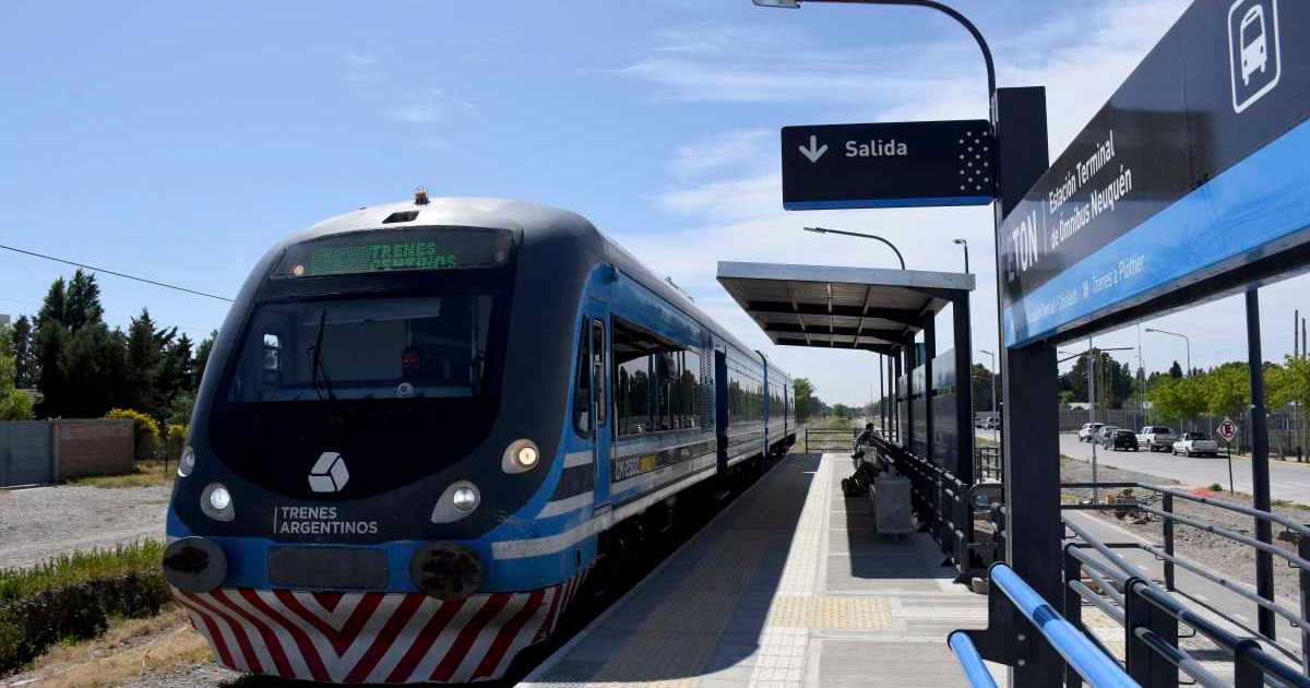 Trenes Argentinos inaugura las paradas intermedias del tren Neuquén ...