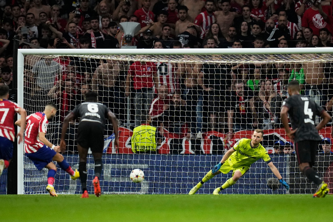 La gran Racing: Carrasco hizo la de Galván y el ‘Aleti’ del Cholo quedó ...