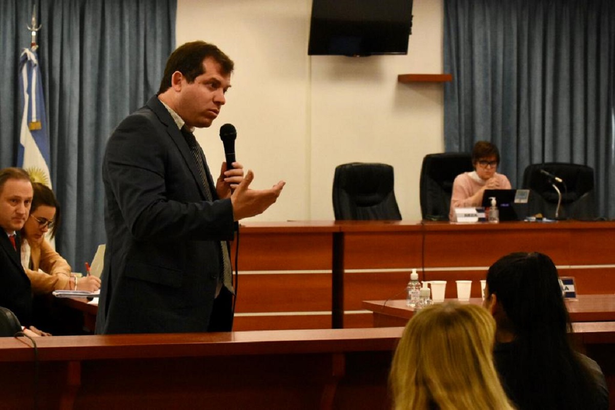 Femicidio de Agostina: la defensa pide restricciones para el trabajo de ...