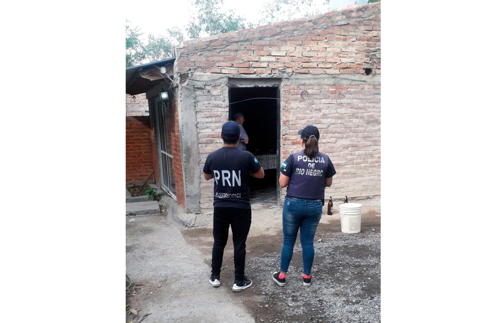 La policía logró secuestrar droga y un vehículo durante un allanamiento ...