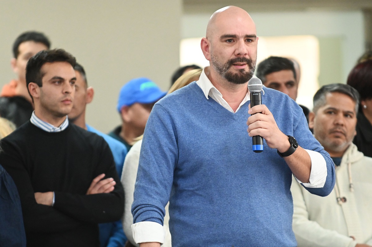 Petroleros armarán su propia lista colectora para apoyar la candidatura ...