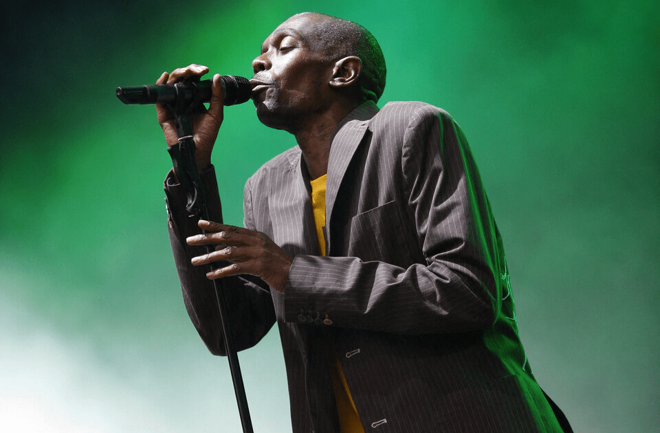 Murió Maxi Jazz, líder de la banda de música electrónica Faithless ...