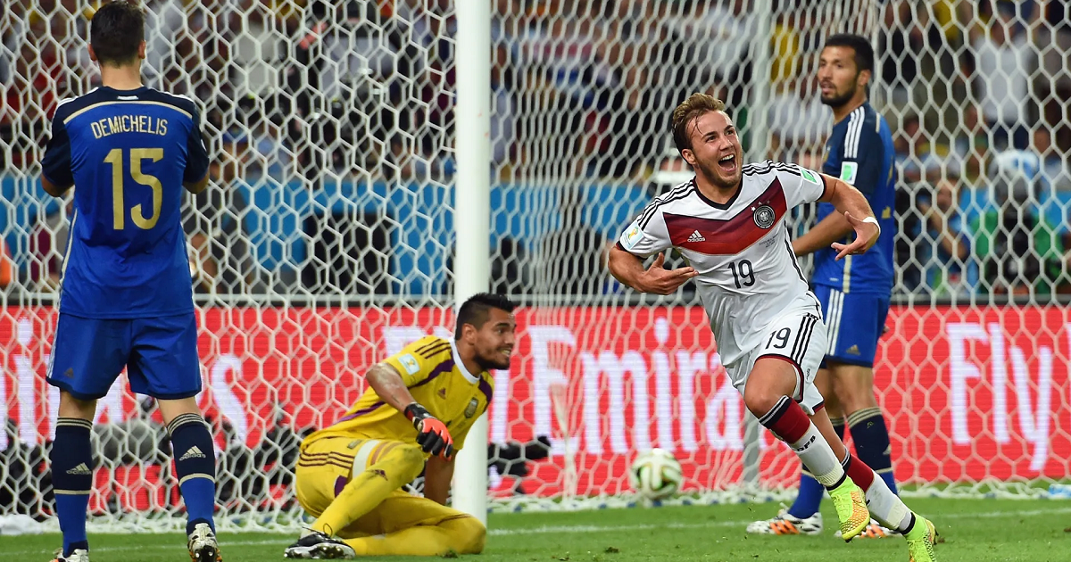 Mario Gotze, alemán verdugo de la Selección en Brasil 2014, festejó el ...