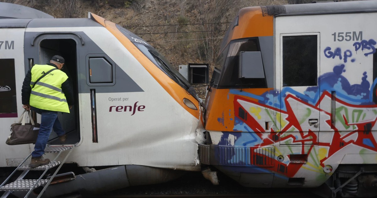 Más de 150 heridos leves al chocar dos trenes cerca de Barcelona ...