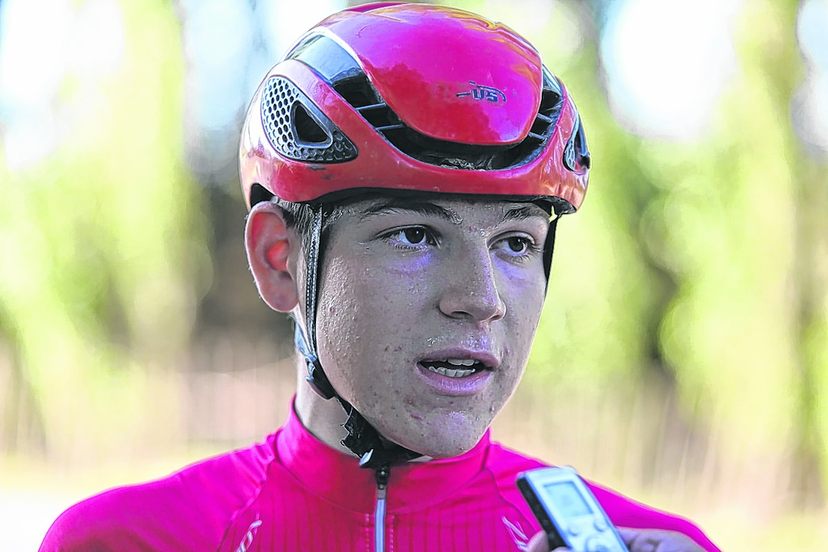 Lolo tiene 17 años y un sueño en bicicleta que apunta hacia Europa ...