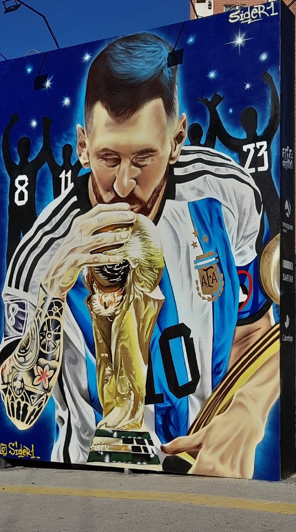 Terminaron el mural de Messi en el centro de Neuquén y así quedó ...