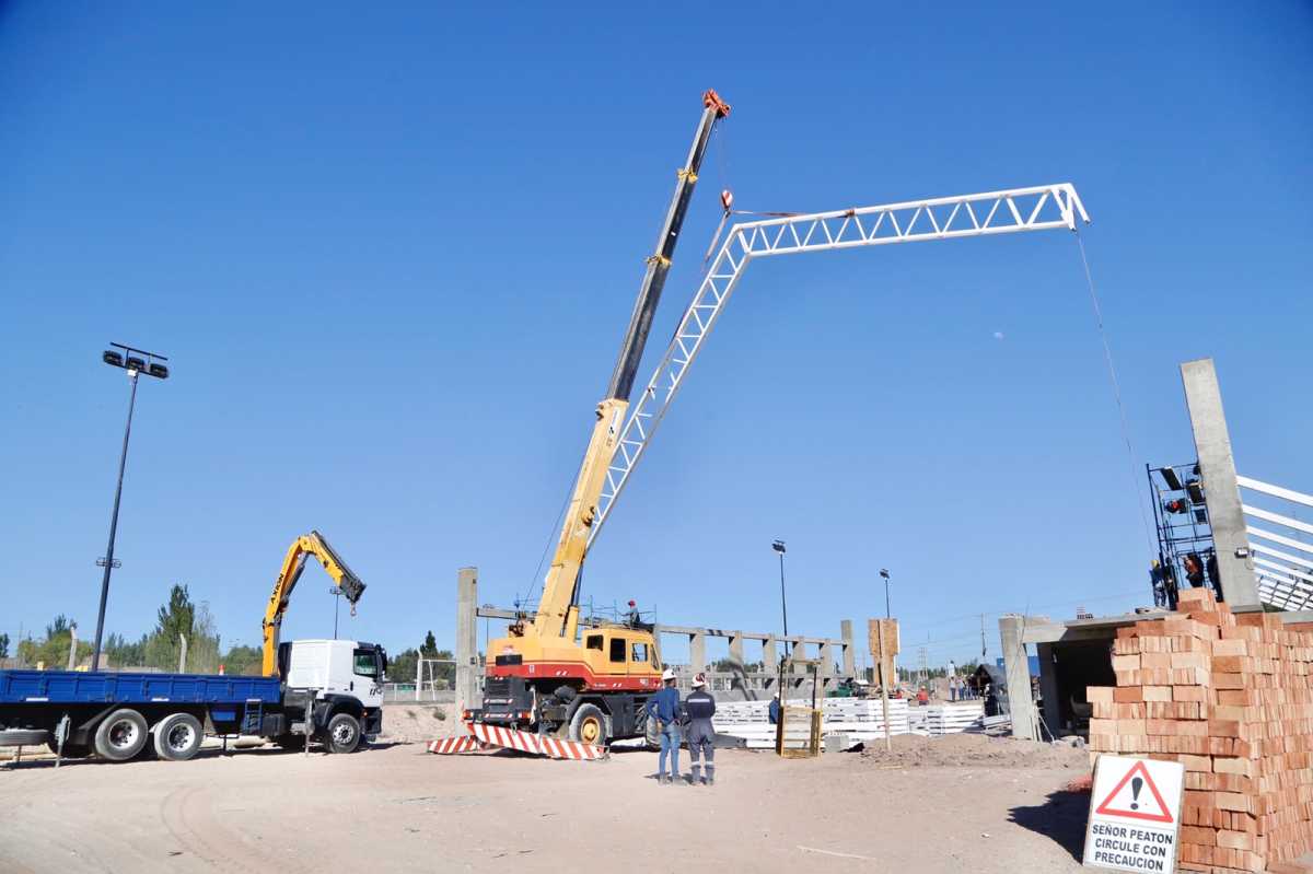 El polideportivo techado del barrio Jaime De Nevares a buen ritmo de ...