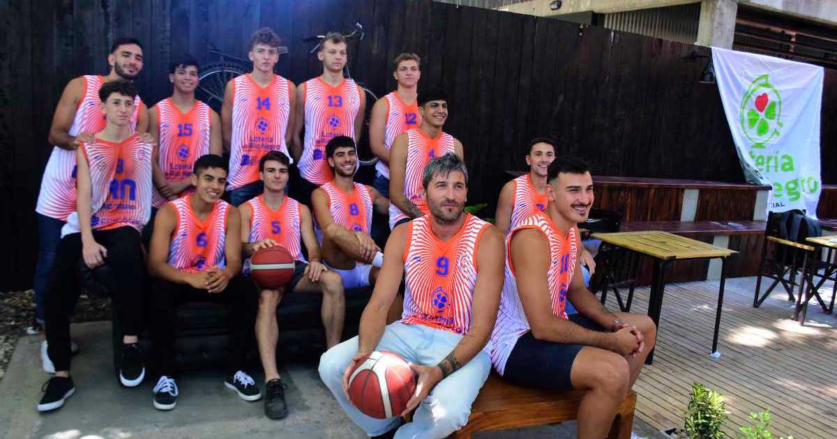 Deportivo Roca presentó su equipo para la Liga Federal de básquet ...