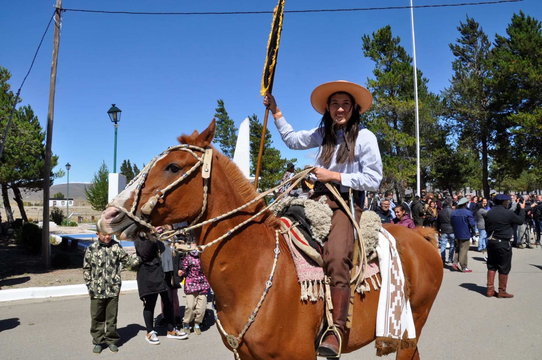 Atravesando un gran presente, Pilcaniyeu celebra el 102 aniversario ...