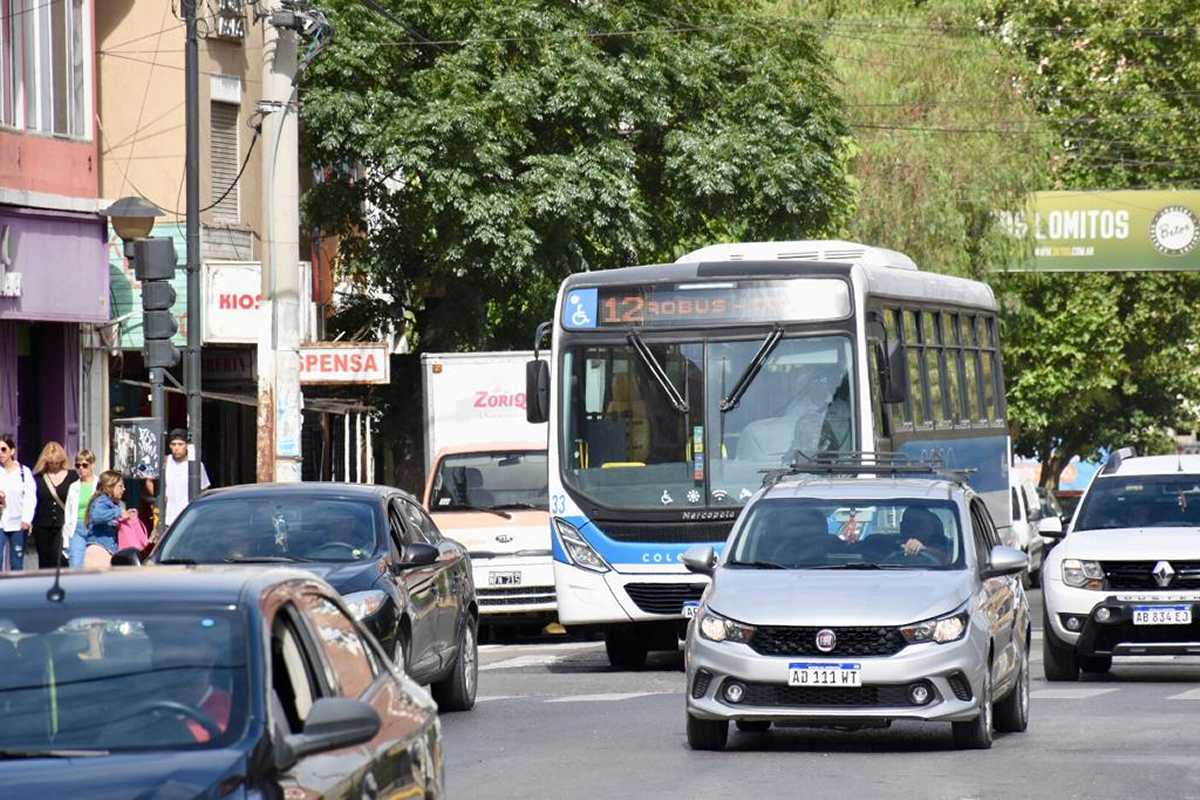 Las primeras horas los nuevos colectivos urbanos de Neuquén en 10 fotos ...
