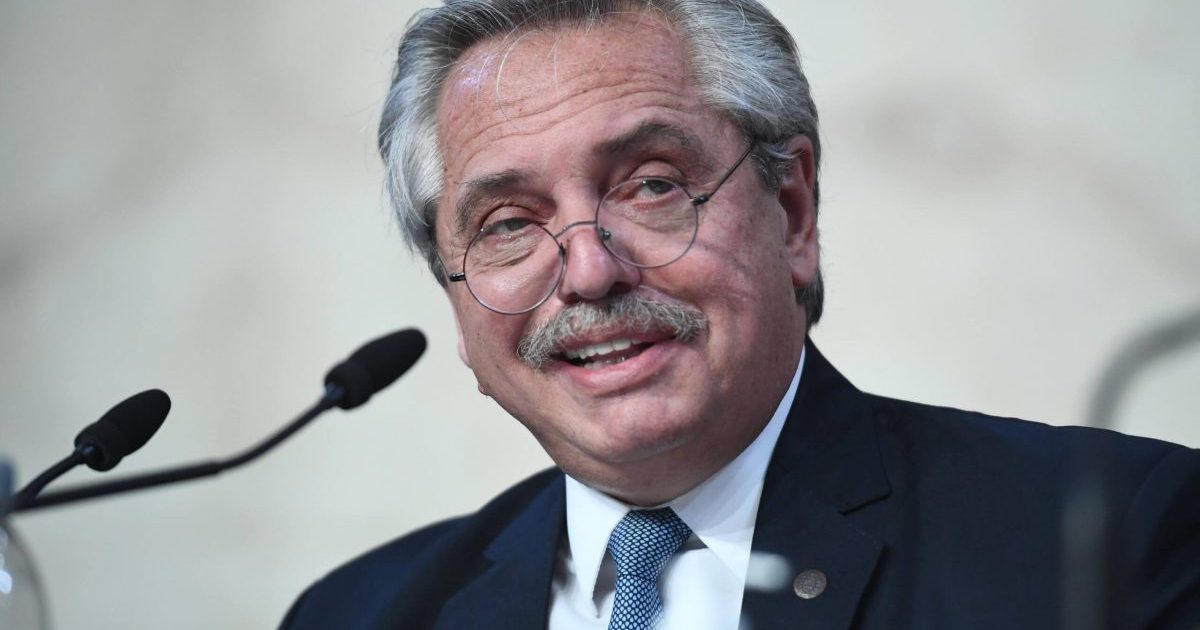 Alberto Fernández reapareció tras su operación: “No se dejen confundir ...