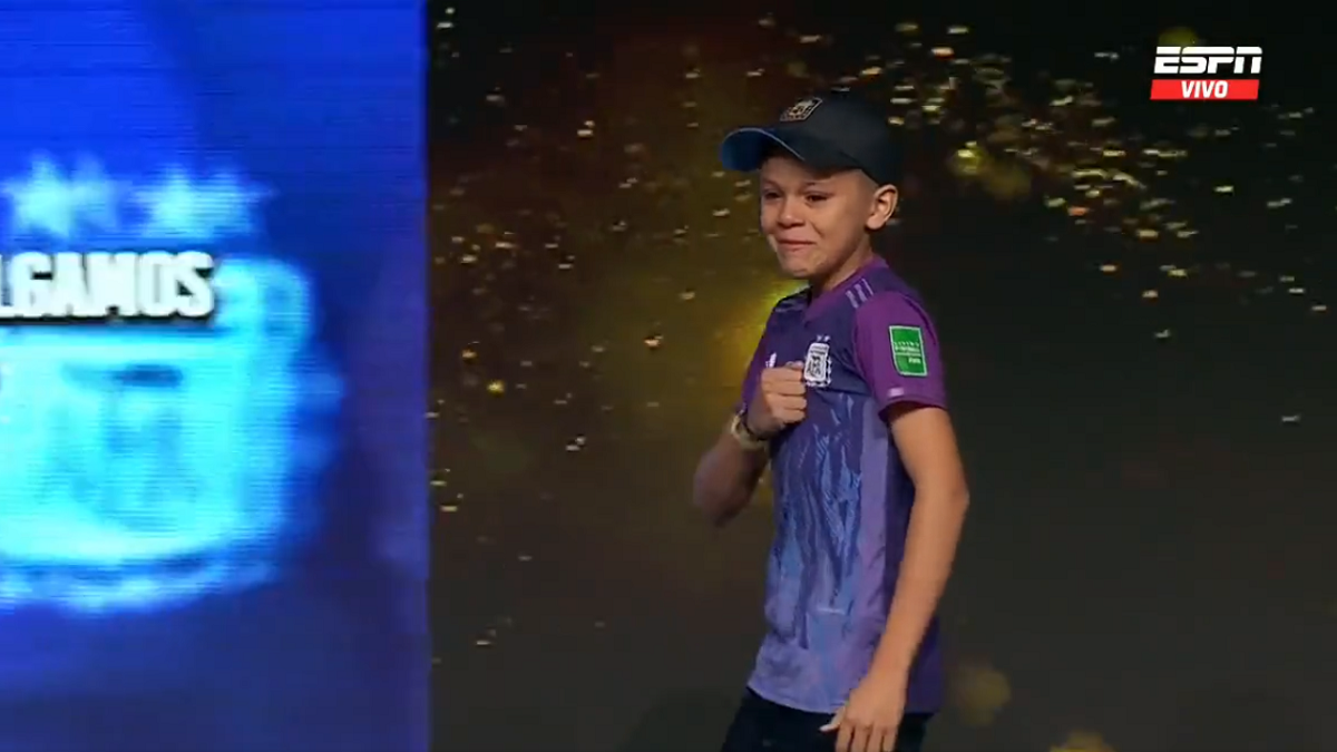 Quién es José Andrada, el niño salteño que emocionó a todos en el homenaje a la Selección ...