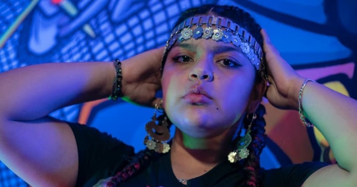 MC Millaray, la voz rapera de los mapuches que pelean por la tierra en ...