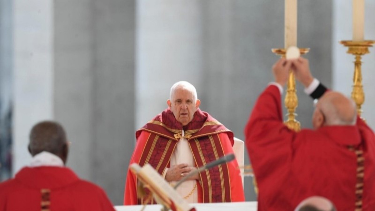 El papa Francisco reapareció y encabezó la misa por el «Domingo de ... El papa Francisco reapareció y encabezó la misa por el «Domingo de ...