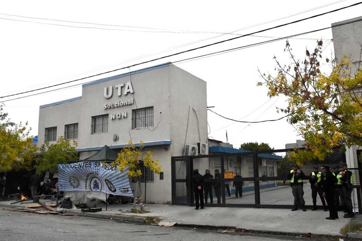 La municipalidad de Neuquén dijo que el conflicto de despedidas con la ...